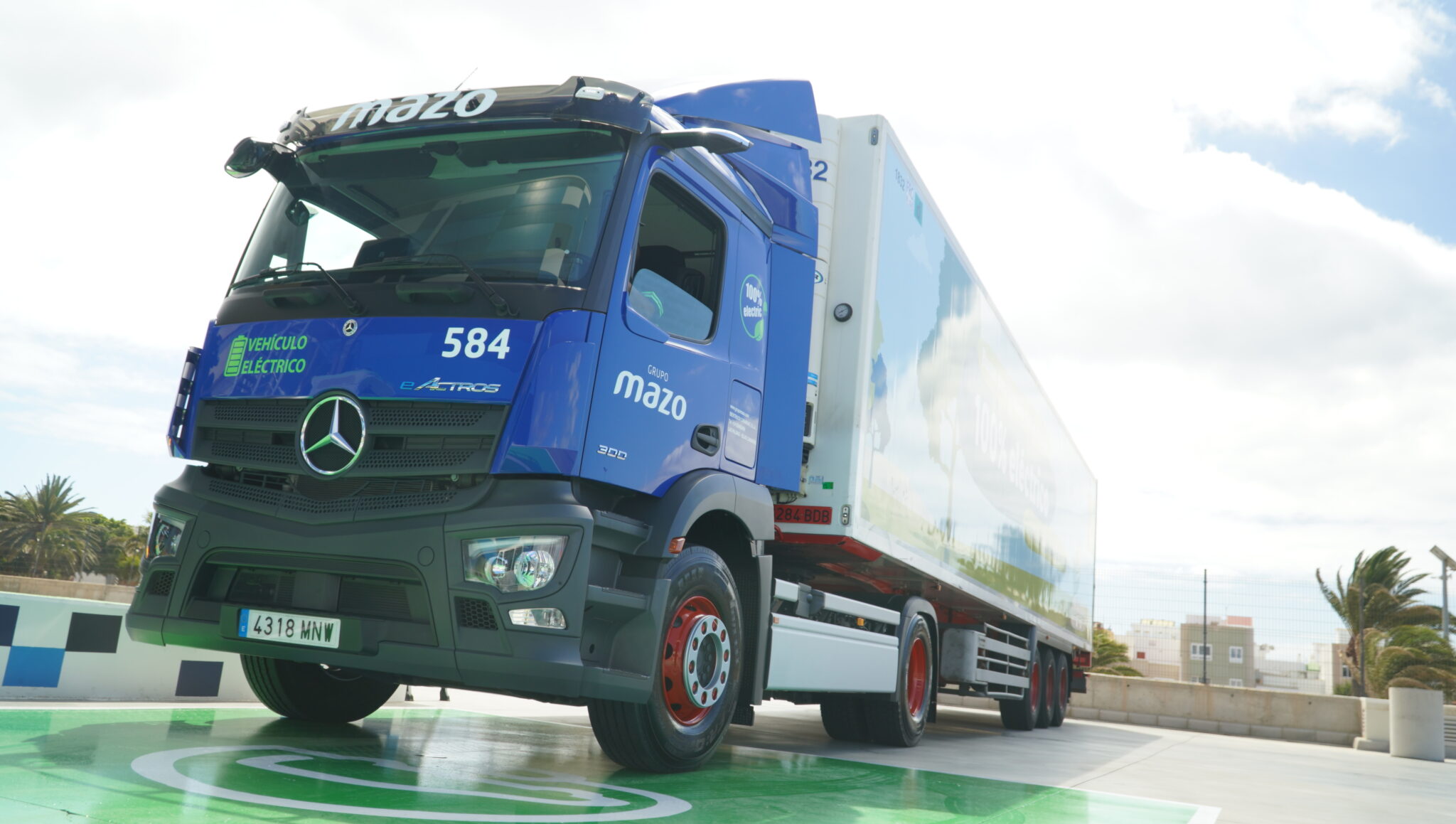 PRIMERAS UNIDADES 100% ELÉCTRICAS - Grupomazo